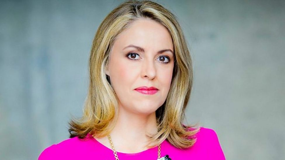 Online abuse of female journalists a crisis - study - BBC News