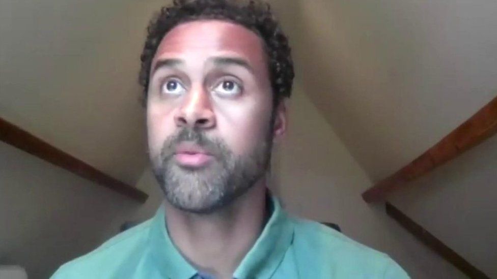 Angen 'sgwrs genedlaethol' am hiliaeth a sut i'w daclo - BBC Cymru Fyw