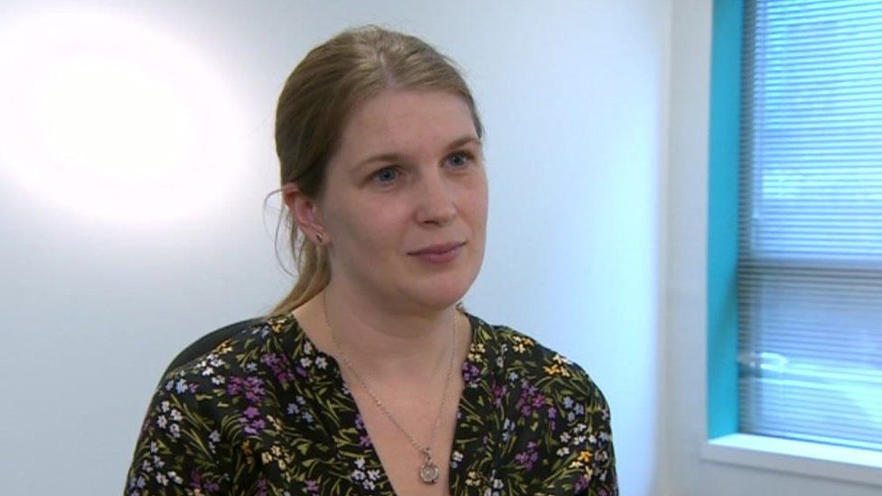 Jacqueline Kirk who was set alight by ex 'got on with life' - BBC News