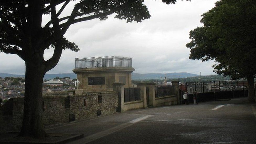 Derry Walls: Historic monument to reopen to public - BBC News