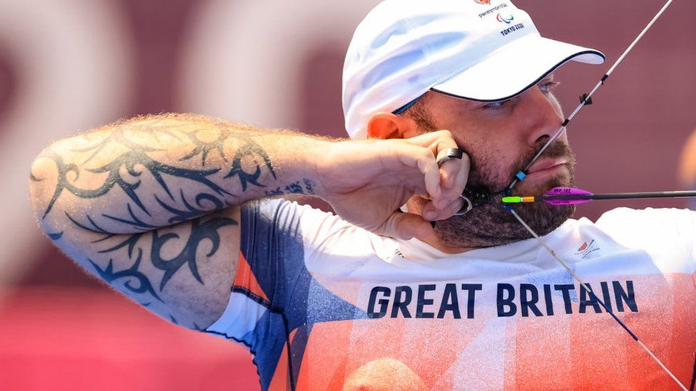 Nathan Macqueen's journey to double Para archery gold - BBC News