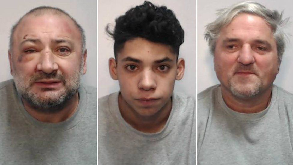 Oldham hit-and-run: Man jailed for causing cousins' deaths - BBC News