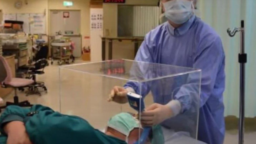 Coronavirus: NI firm helps develop shield for healthcare staff - BBC News