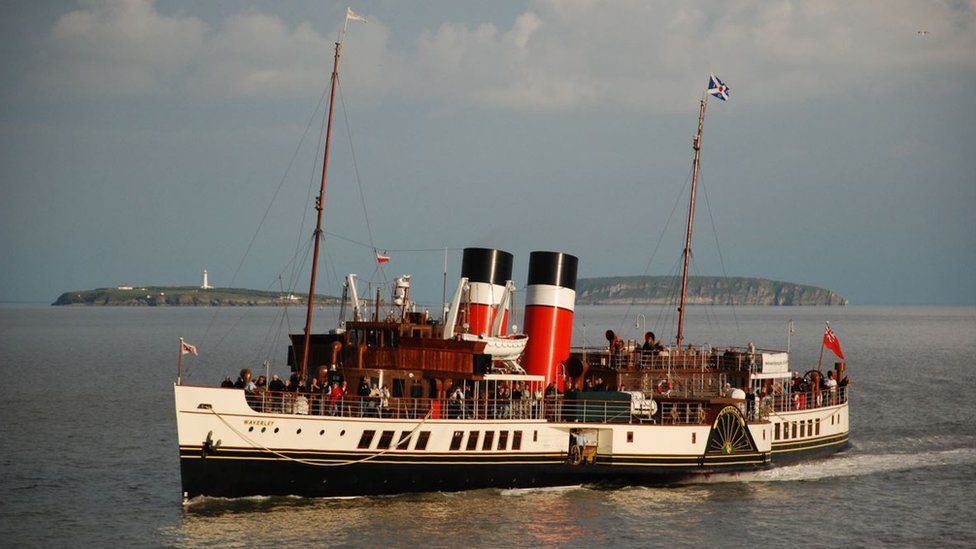 Waverley paddle steamer returns to the Bristol Channel - BBC News