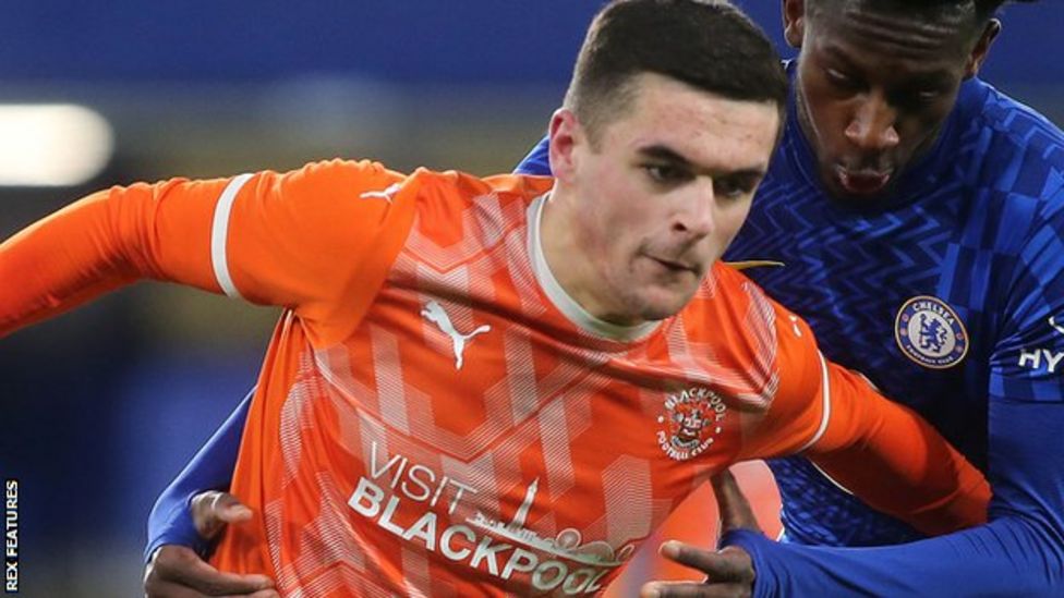 Jack Dunne: Exeter Chiefs lock hopes to inspire others 'like me' - BBC ...