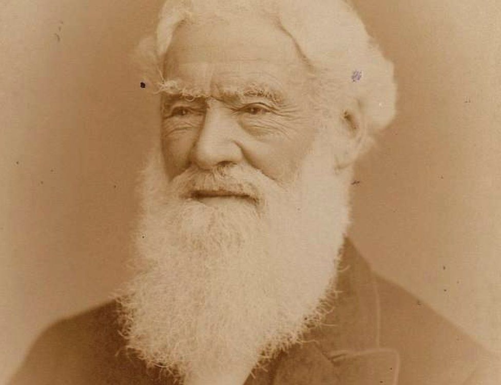 Gloucester families who helped end slavery to be recognised - BBC News