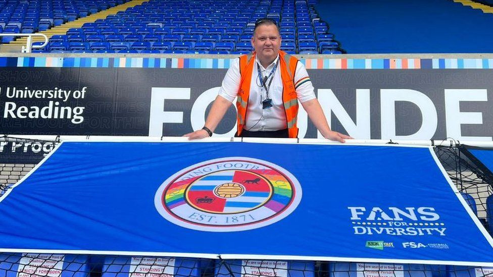 Reading FC fans celebrate new LGBT+ flag for matches - BBC News