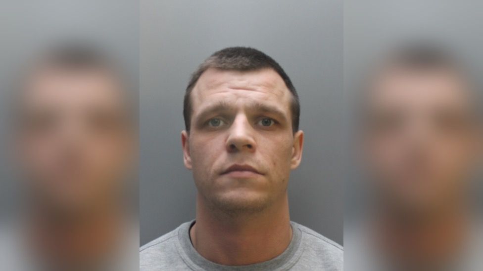 Drug addict jailed for petrol station Denbigh robbery - BBC News