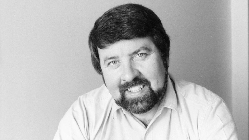 Radio Wales yn 40: Atgofion Roy - BBC Cymru Fyw