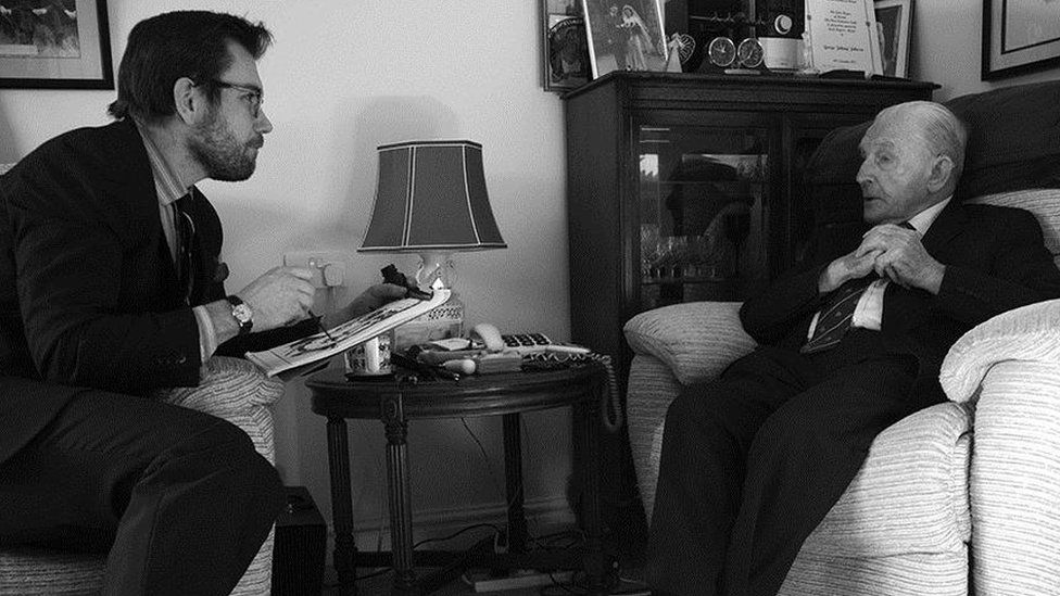 Dambusters airmen 'reunited' for portrait exhibition - BBC News