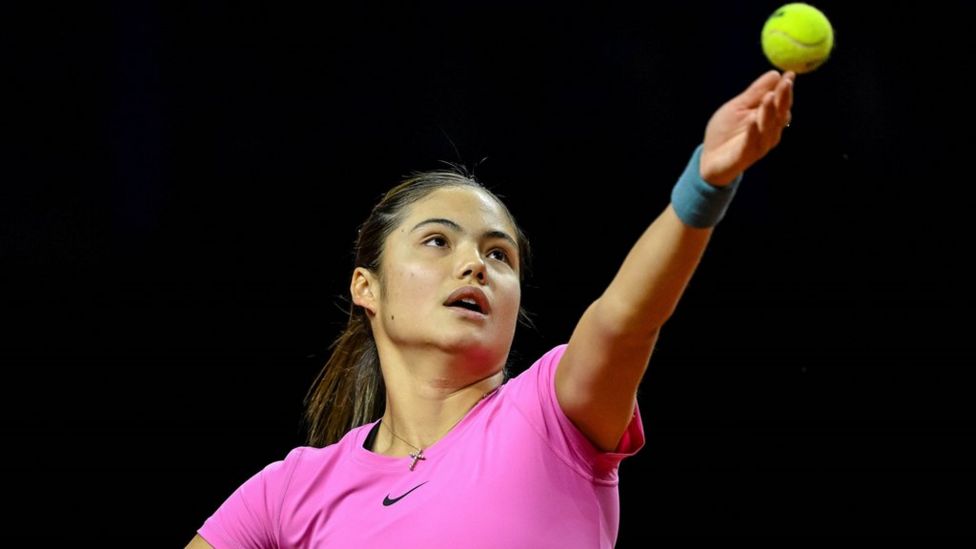 Emma Raducanu returns to practice court for first time since surgery ...