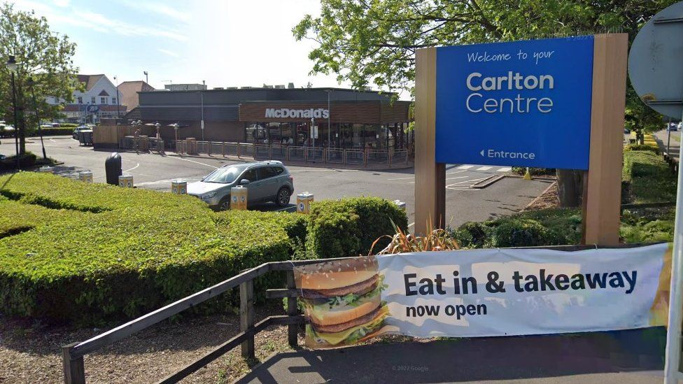 Lincoln: Youths' anti-social behaviour sparks dispersal order - BBC News