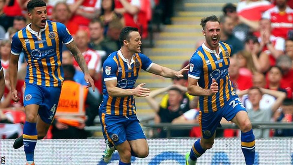 Alex Rodman: Shrewsbury Town midfielder turns down new contract - BBC Sport