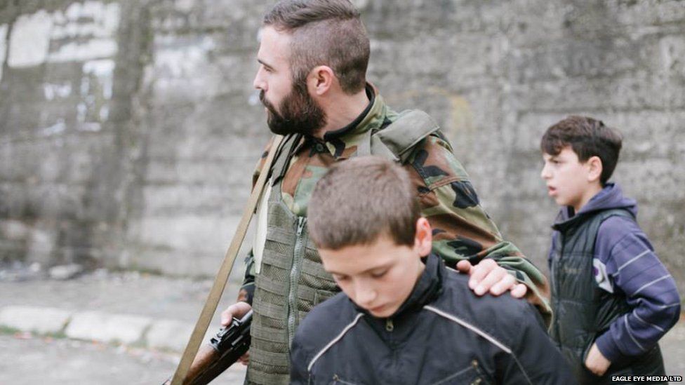 Leeds filmmaker Jamie Donoughue nominated for Oscar - BBC News