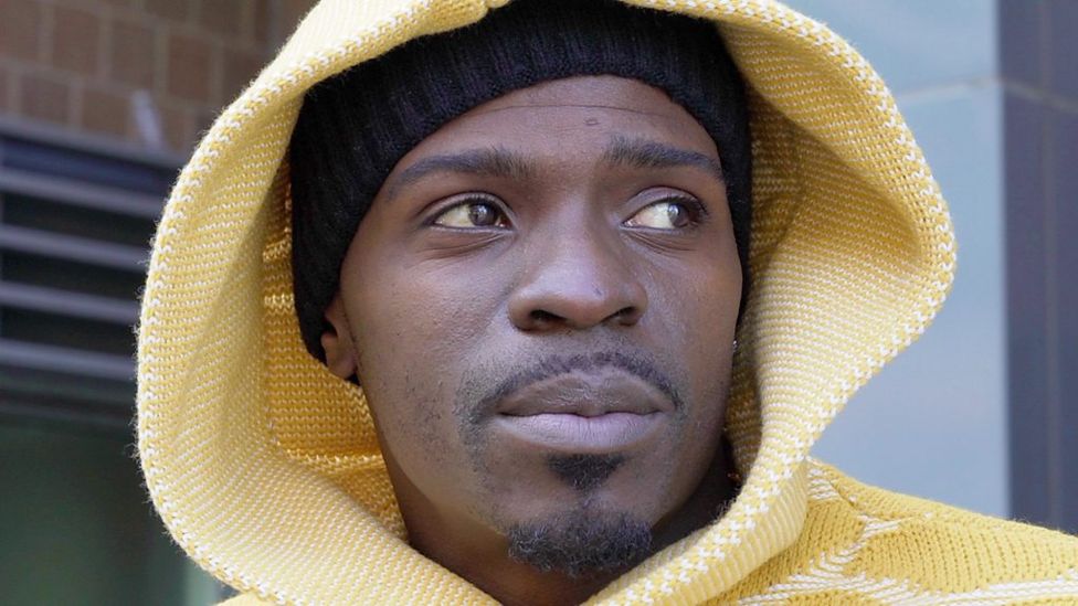 Criminal Records: Singer creates label for jailhouse Scots - BBC News