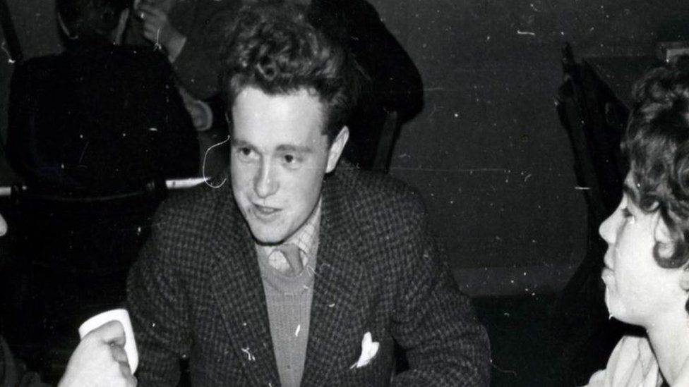 The Glasgow man who sketched the ultrasound machine - BBC News