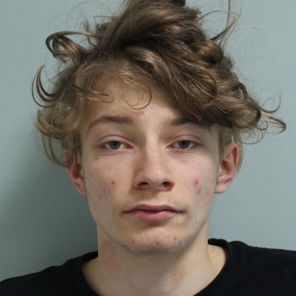 Teenagers detained for killing woman, 88, with firework - BBC News