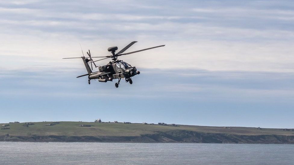Apache squadron training in the Highlands - BBC News