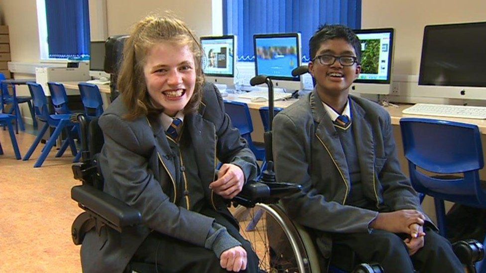 School disability access: 'Welsh Government must do more' - BBC News