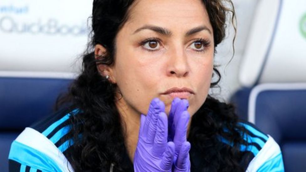 Chelsea doctor Eva Carneiro settles dismissal case - BBC News