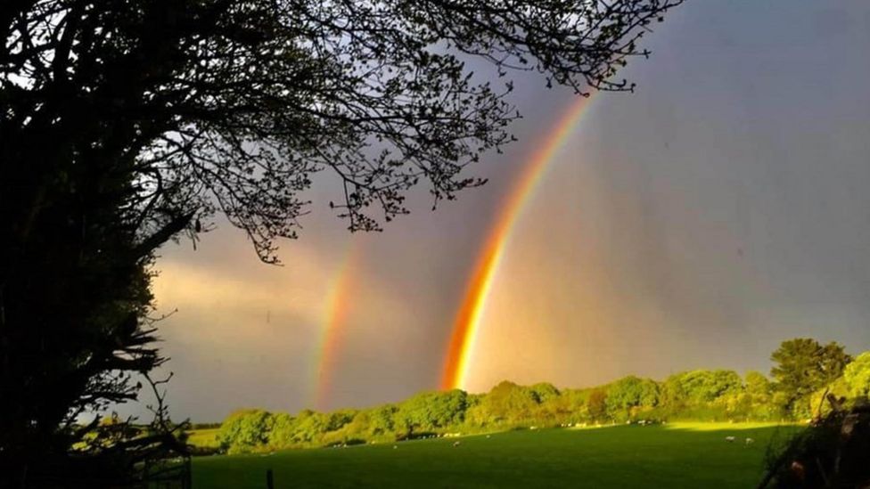 Incredible rainbows as the nation clapped for carers - BBC Weather