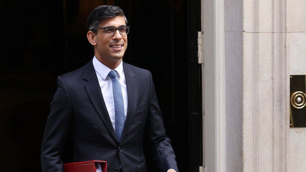 Rishi Sunak: Why is the Prime Minister being investigated? - BBC Newsround