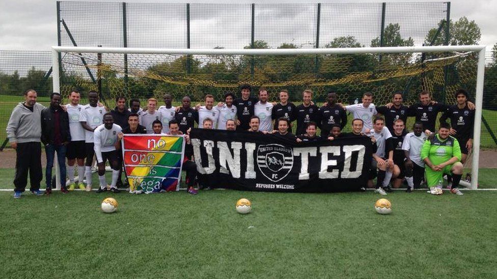 Uniting Glasgow communities through football - BBC News