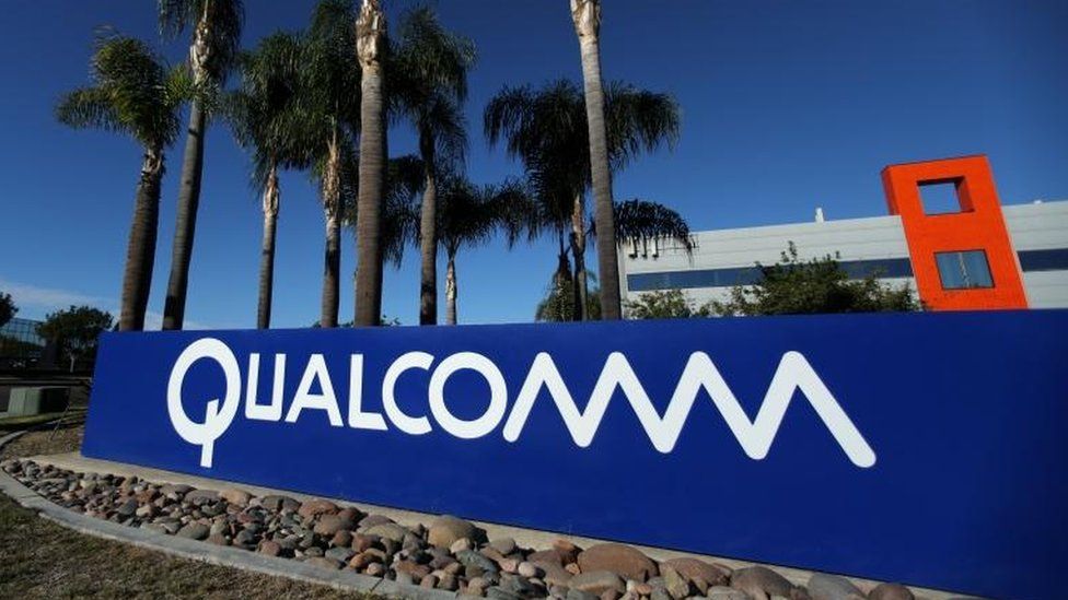 EU fines chipmaker Qualcomm £870m for Apple payments - BBC News