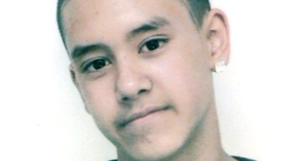 Billy Cox murder: Two arrested 12 years after Clapham shooting - BBC News