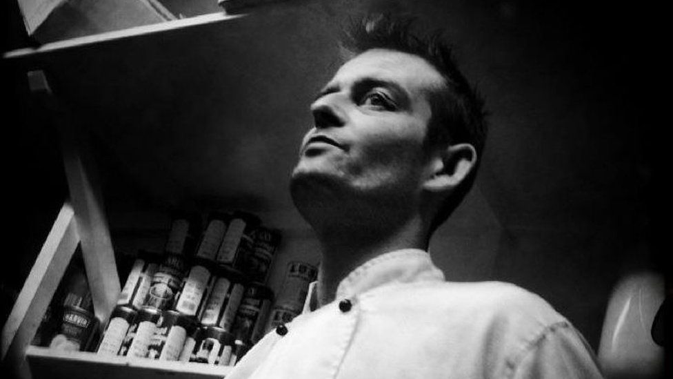 Stuart Anderson death: Family pays tribute after Tarleton crash - BBC News