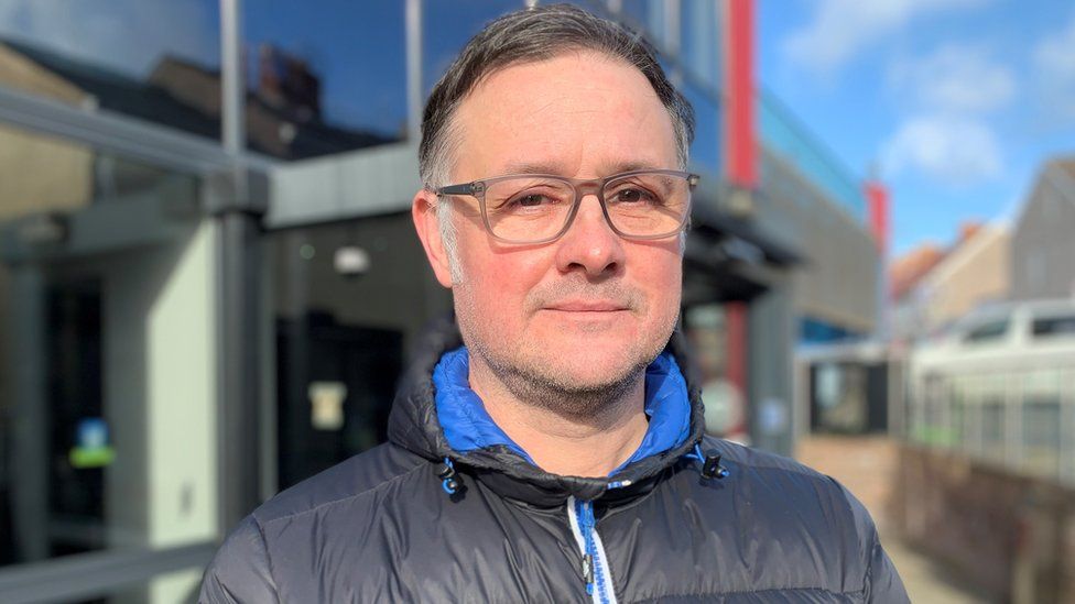 Carwyn James: 'Haeddu mwy o gydnabyddiaeth' - BBC Cymru Fyw