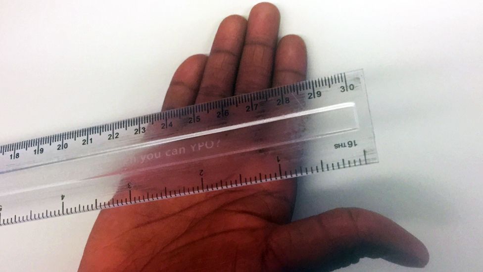 Zimbabwe bans the beating of children - BBC News