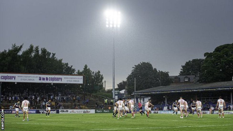 Muslim Athlete Charter: Wakefield Trinity become first Super League ...