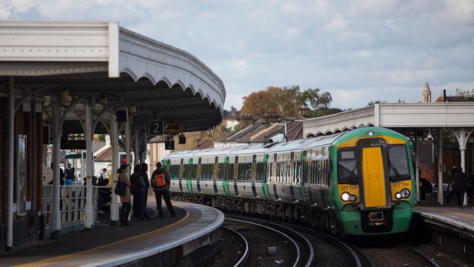 Rail fares face biggest rise for five years - BBC News