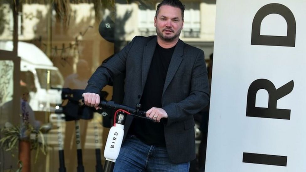 Coronavirus: Zoom under increased scrutiny as popularity soars - BBC News