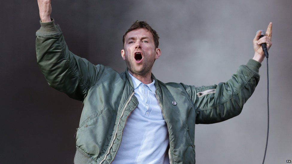 Blur, rain and ice cream on day two of BST Hyde Park - BBC News