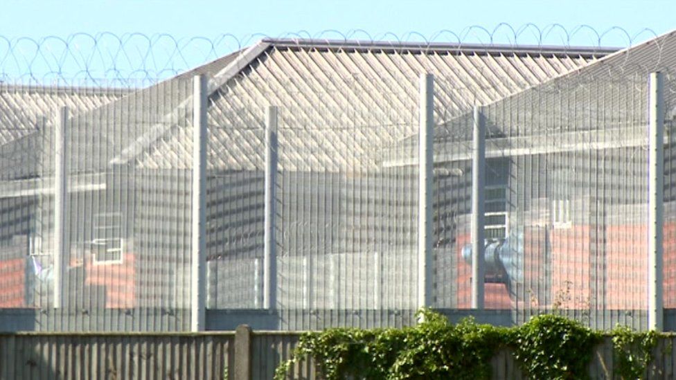 Fearful inmates 'in cells for 24 hours' at Featherstone - BBC News
