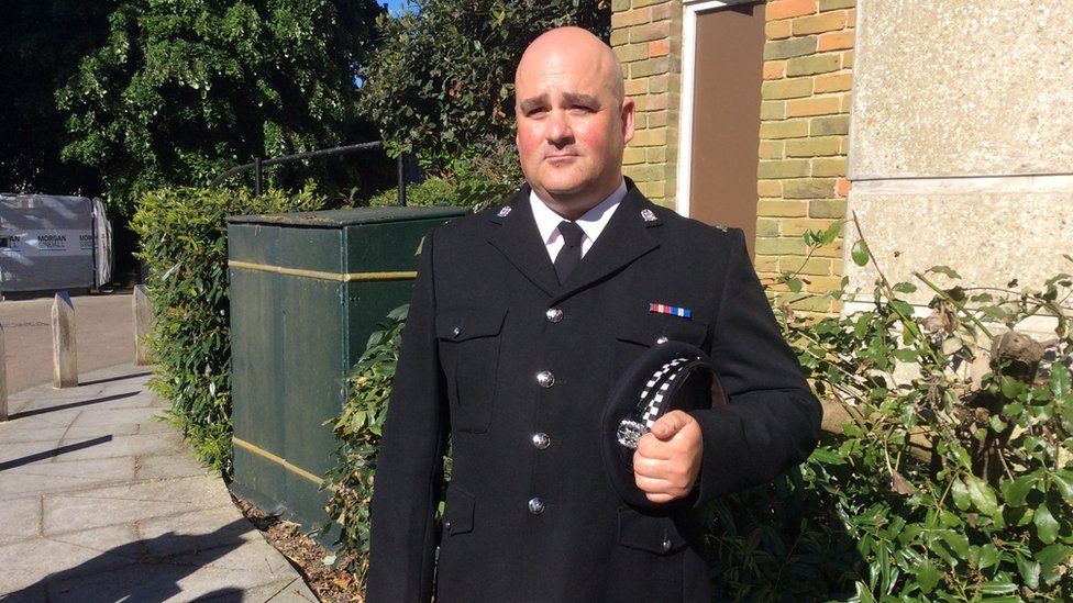 Simon Priest jailed for attacking two police officers - BBC News