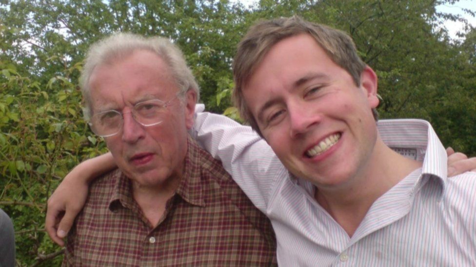 David Frost cardiac genetic testing service opens - BBC News