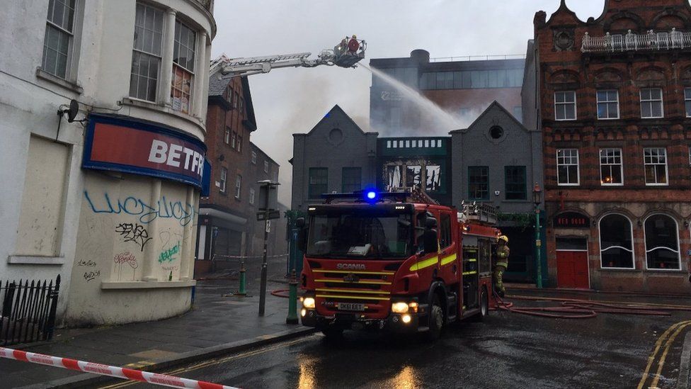 Berry Street: 53° Liverpool club hit by major fire - BBC News
