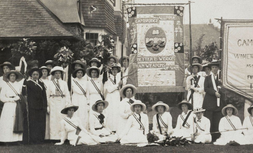Cambridge University 1908 suffrage banners recreated - BBC News