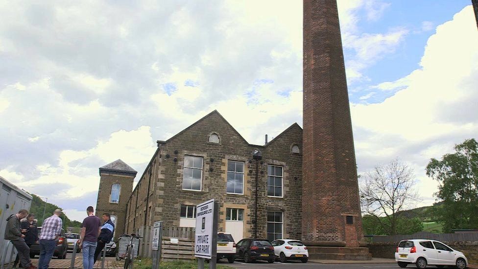 The Scottish voters at the heart of a Tory-SNP battle - BBC News