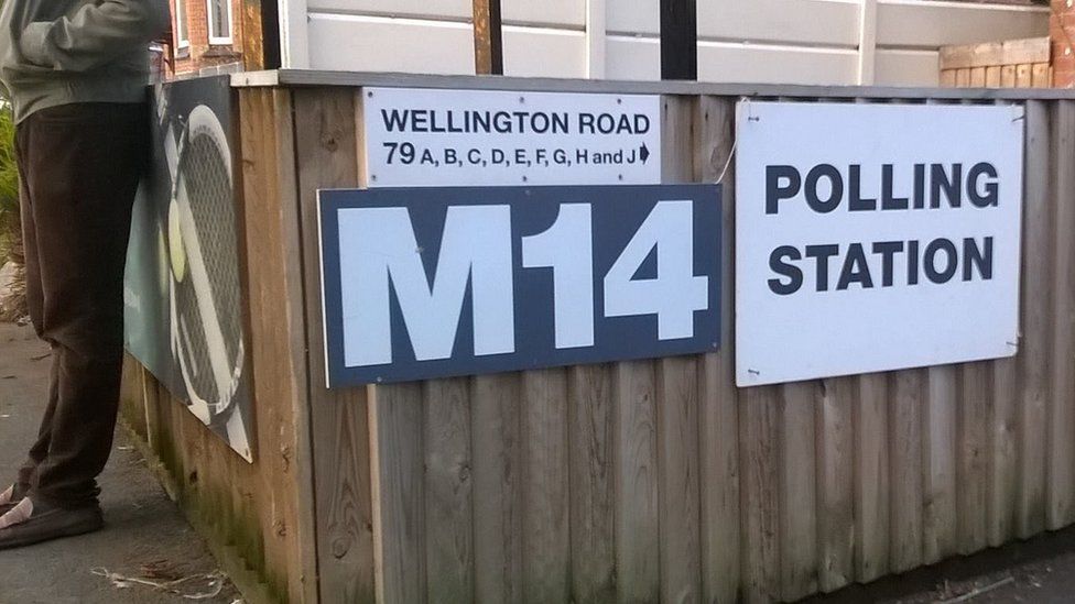 Election 2016: Polling stations open across Greater Manchester - BBC News