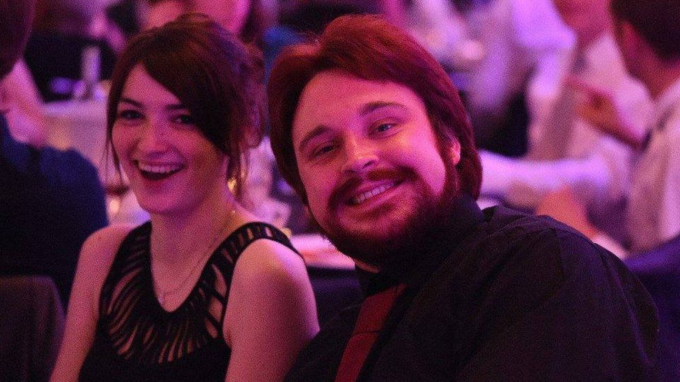 Chris Duffield family awaits answers after China death - BBC News