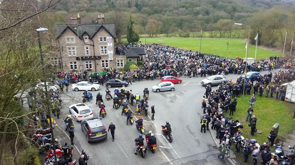 Matlock parking charges for bikers approved despite protest - BBC News