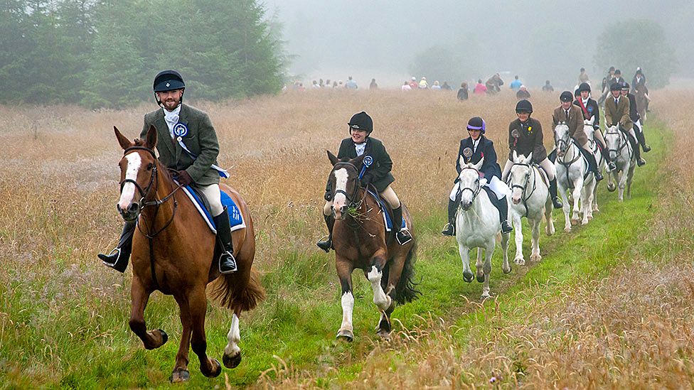 In pictures: Lauder Common Riding - BBC News