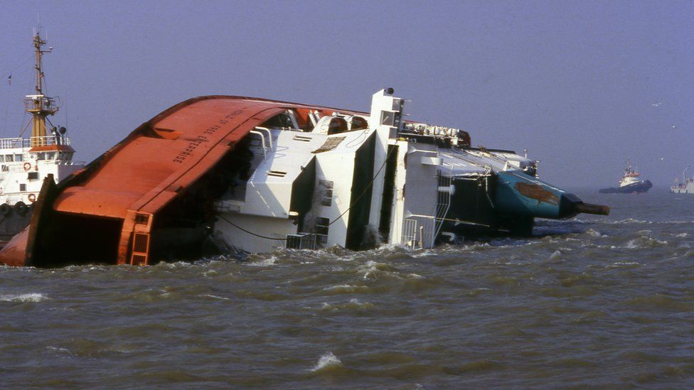 Zeebrugge ferry disaster: Chaplain recalls 'traumatising' tragedy 30 ...
