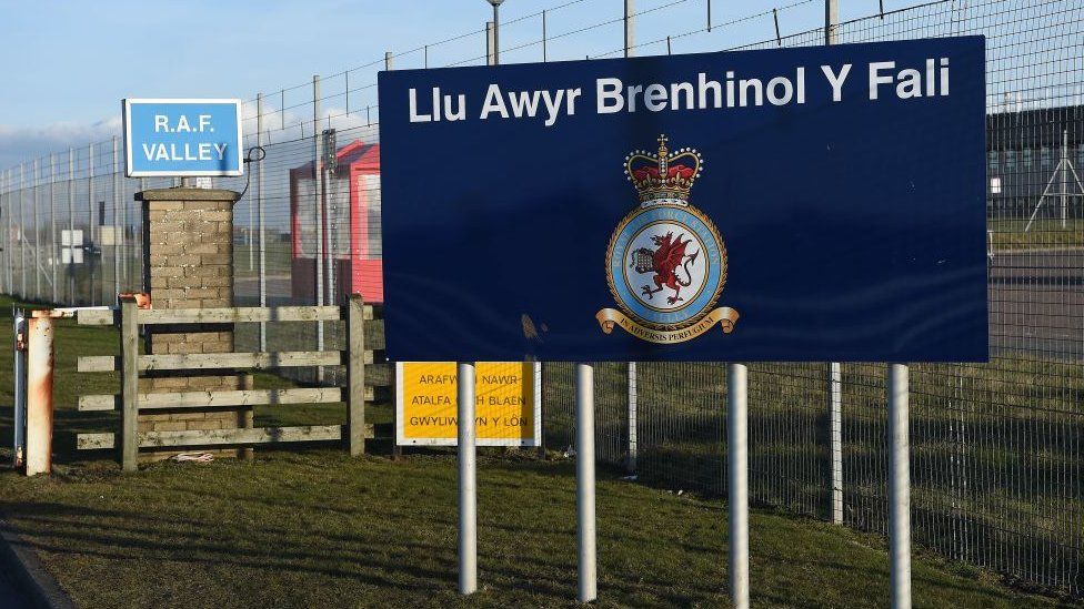 Anglesey: Fears over RAF Valley jobs risk as aircraft retired - BBC News