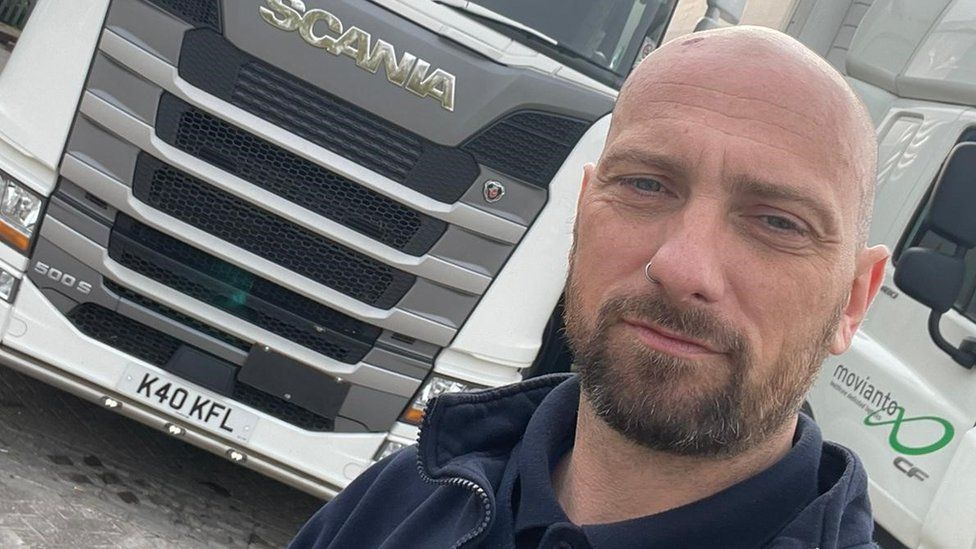 Former Hatfield lorry driver in appeal for kidney donor - BBC News