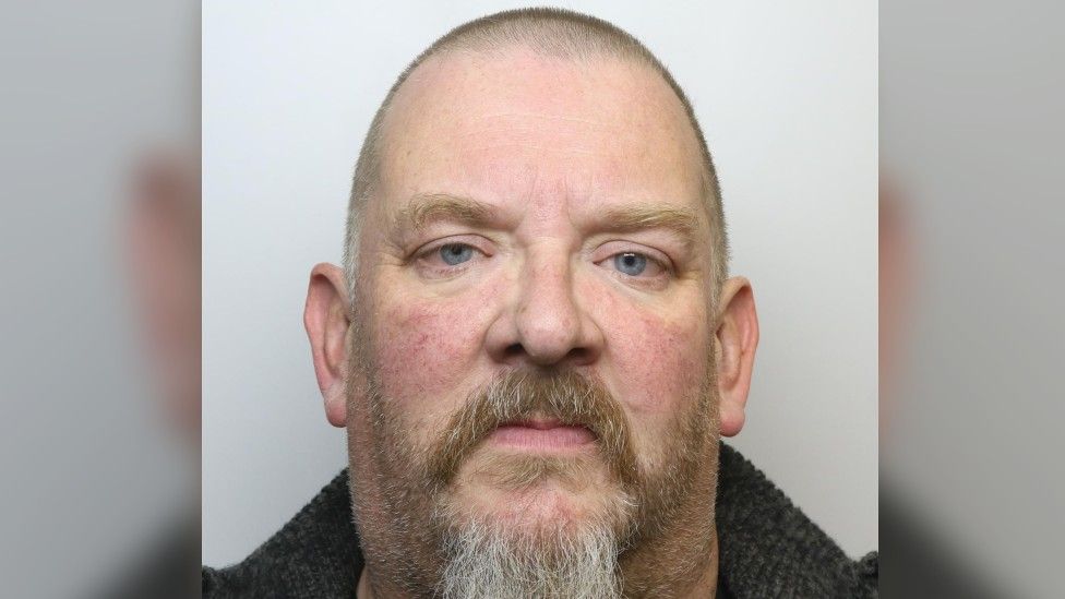 Hypnotherapist made woman engage in sex act while under his control ...